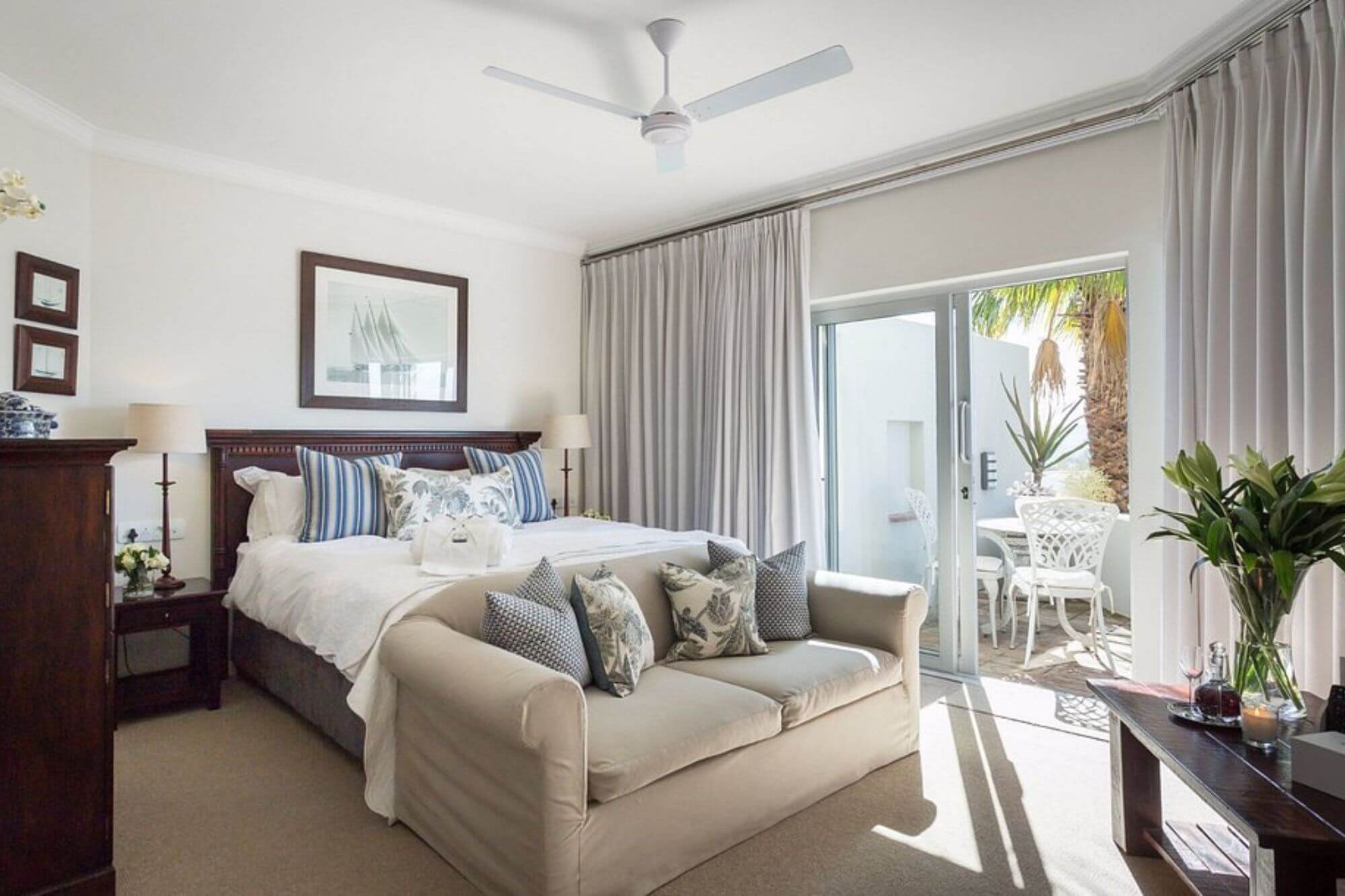 Ocean Watch Guest House - Wildful Stories